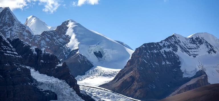 Easiest 6000 meter peaks in Nepal
